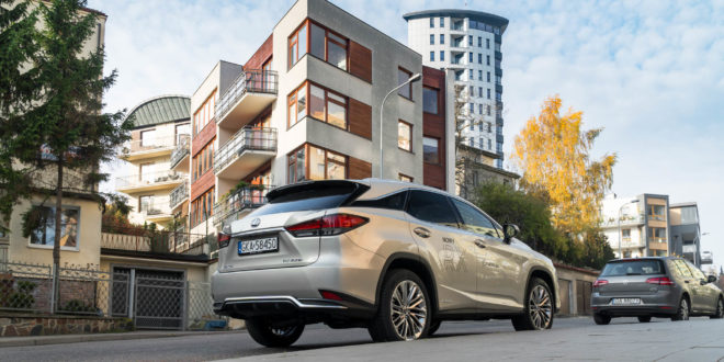 Ukradł Lexus'a członka rodziny Premiera Donalda Tuska. Wpadł na ...