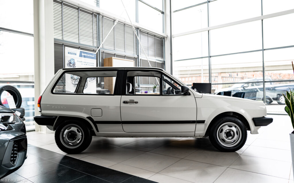 Klasyki w salonie - Volkswagen Polo II z 1988 roku w gdańskim salonie ...