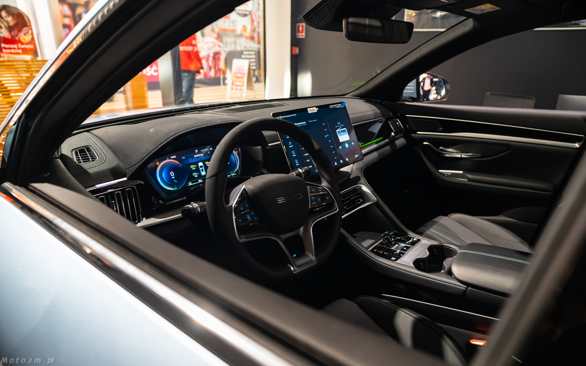 BYD Plichta ma swój "showroom" w galerii handlowej Auchan Gdańsk ...